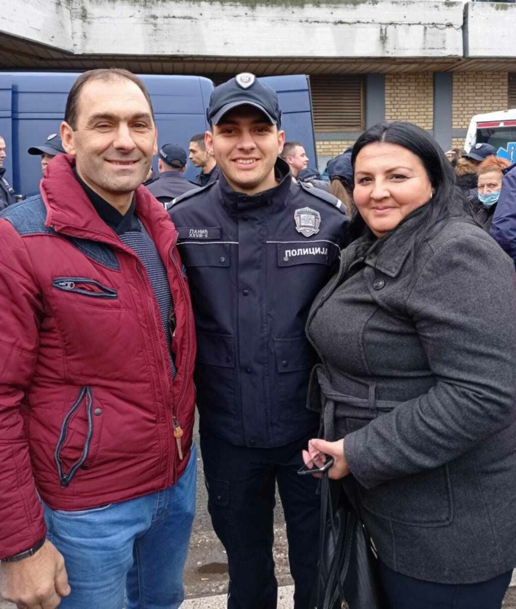 Kristina i Milan Panić, sestra i brat iz Dubone (FOTO) - Javni servis